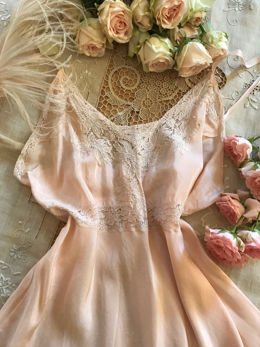 Beautiful 1930’s vintage tea rose pink step in teddy – Strange Vintage